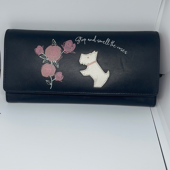 RADLEY LONDON | Bags | Nwt Radley London Stop Smell The Roses Flapover ...